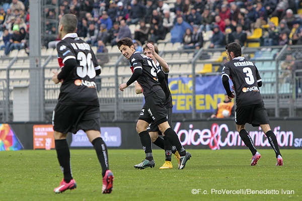 VIDEO - Il gol di Castiglia nella top 3 della 27a giornata