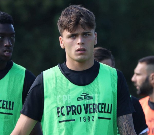 Pro Vercelli, tanti auguri ad Alessandro Silvestro! | MAGICA PRO